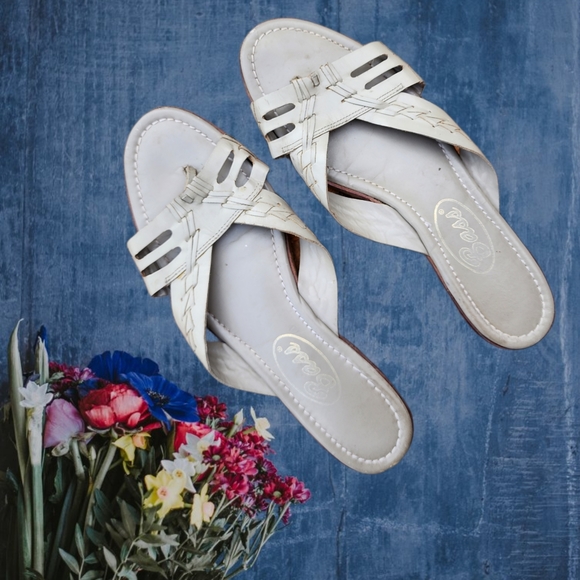 Bass | Shoes | Bass Leather Upper Weaved Gray Flip Flop Style Sandal ...